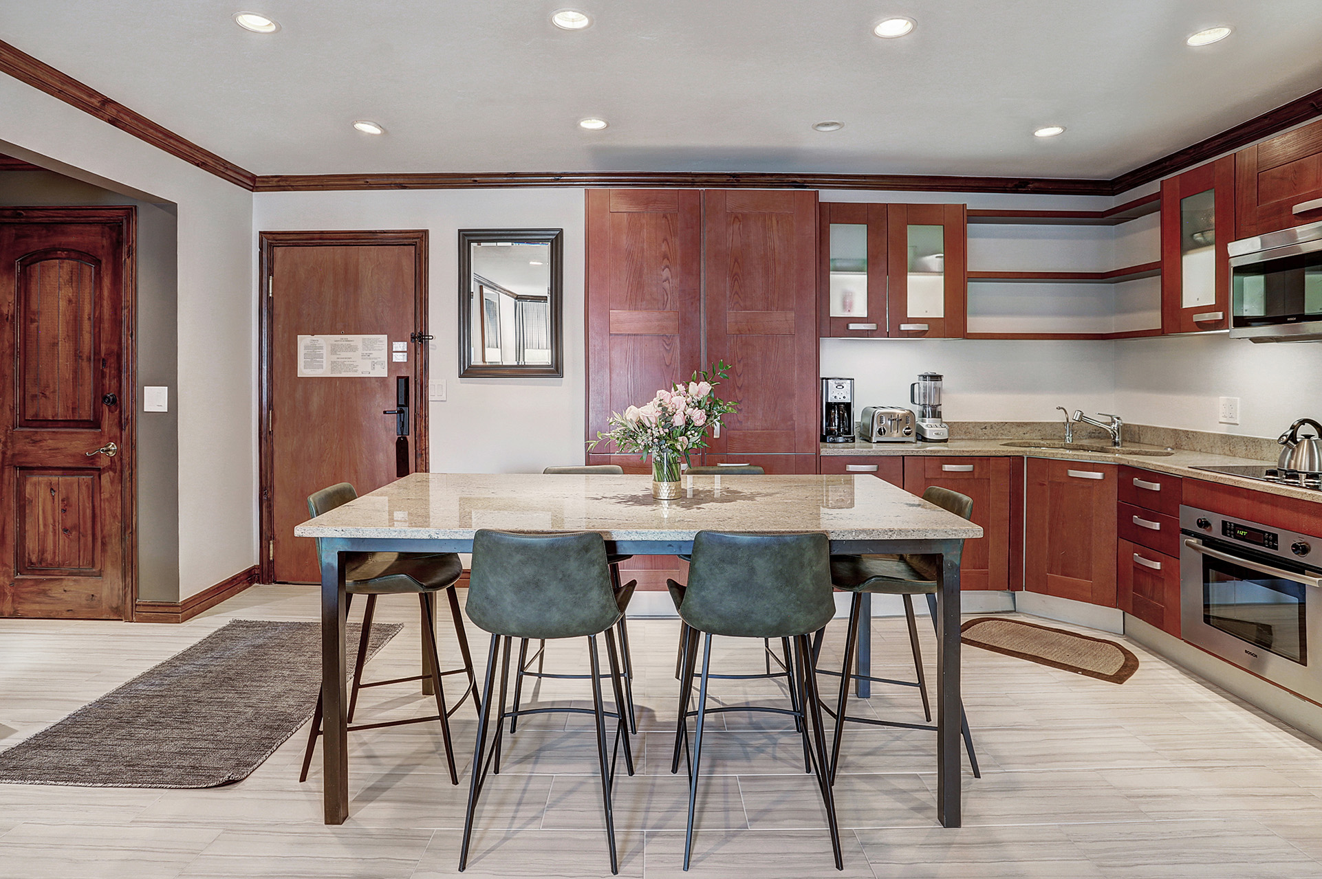 1 Bedroom Residence | The Hythe Vail