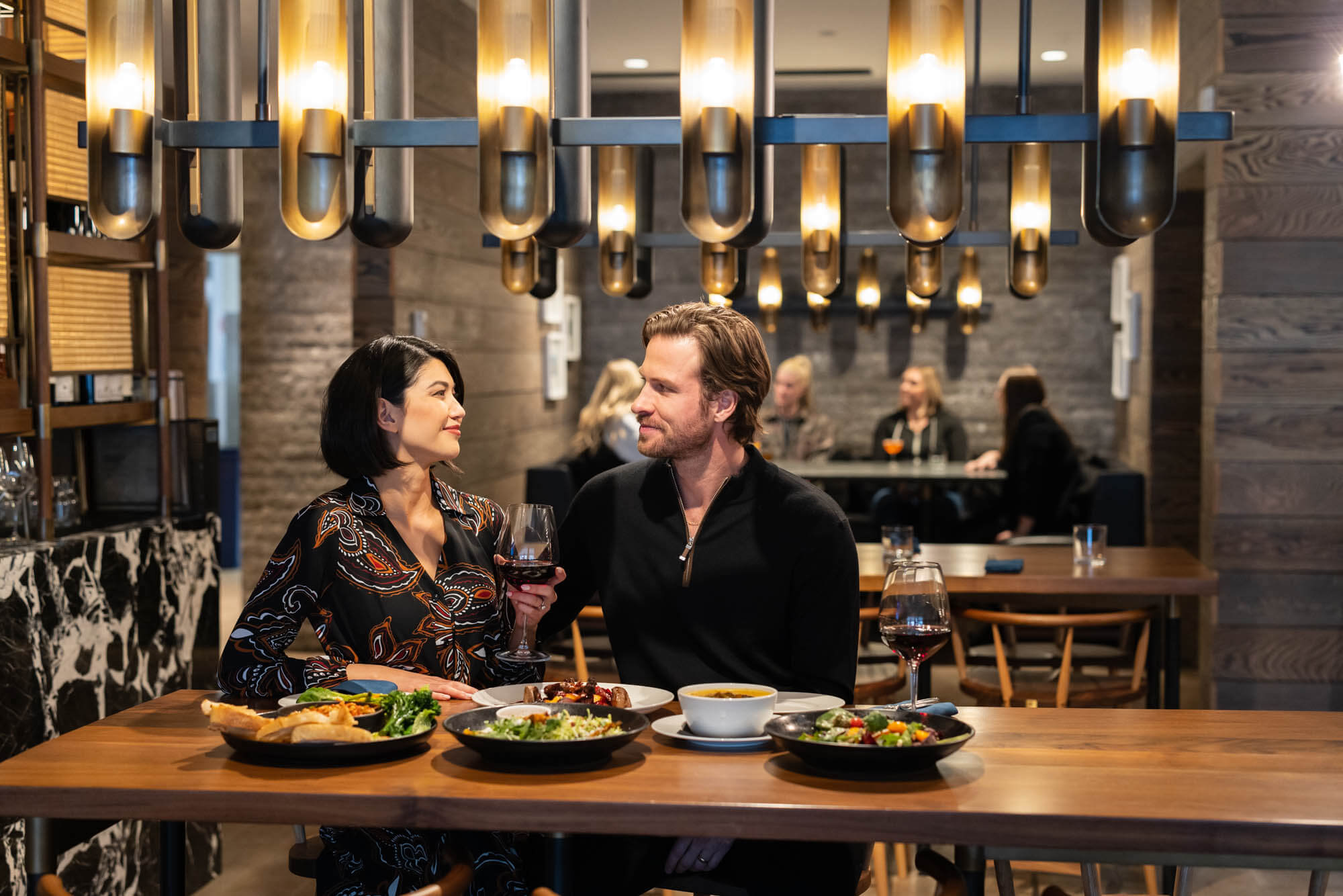 Revel Lounge, Colorado-Inspired Cuisine | The Hythe Vail